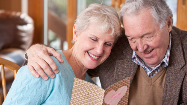 Love 'can survive' long-term relationships