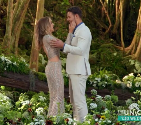 Bachelorette 2019 winners Angie Kent and Carlin Sterritt share joint video