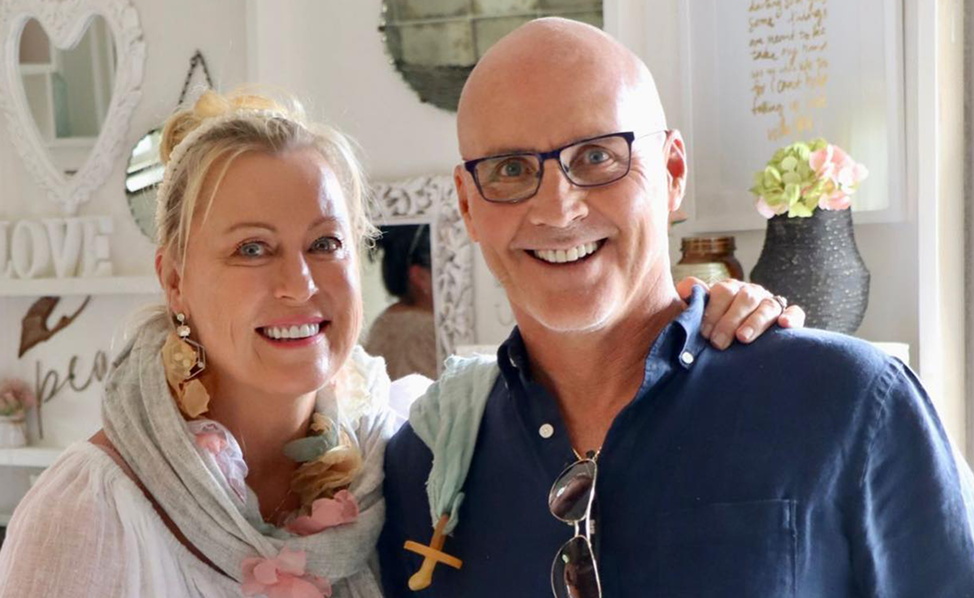 Lisa Curry recovering from her hip replacement