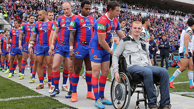 Alex McKinnon stands up on his own