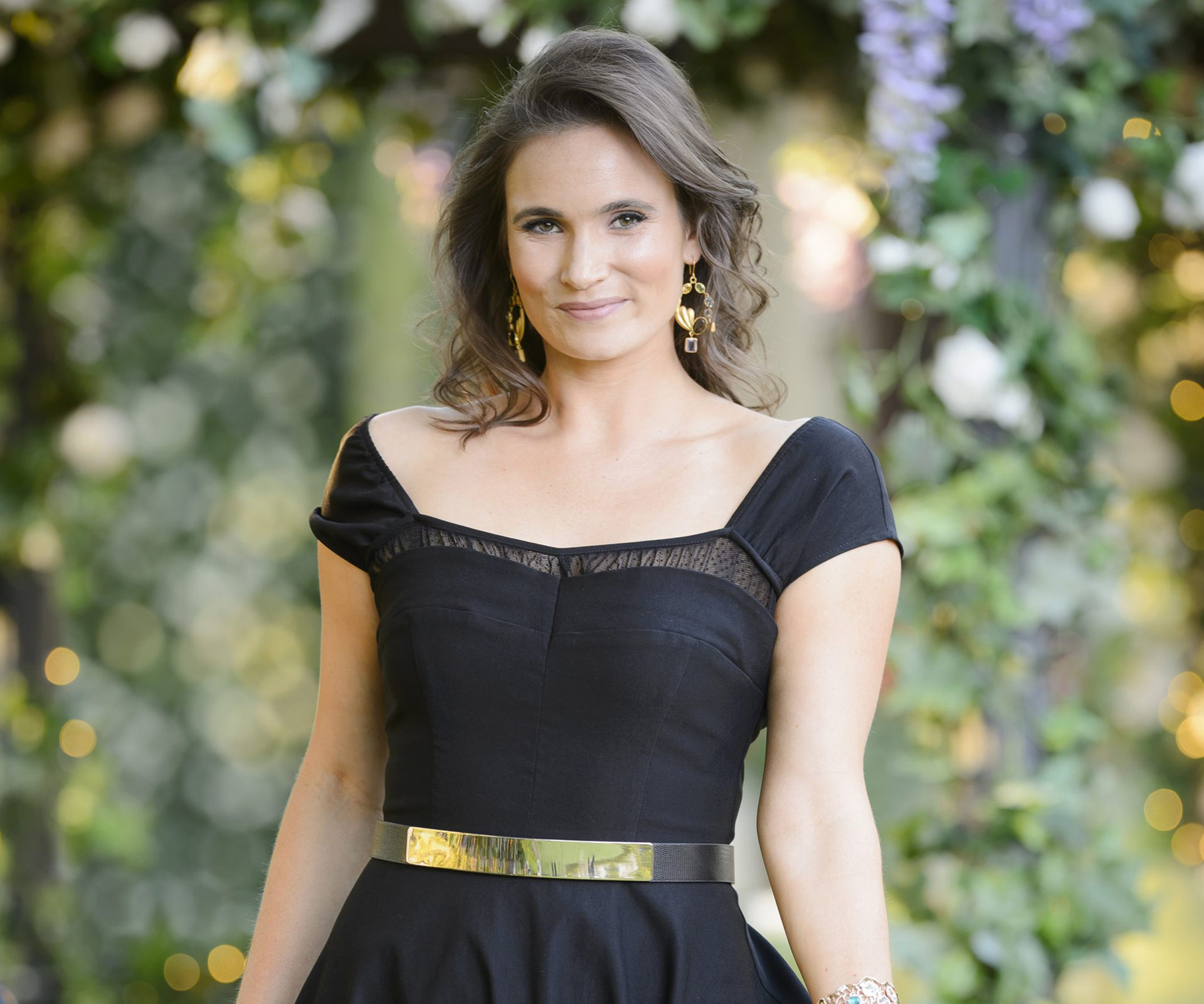 Eliza leaves The Bachelor Australia