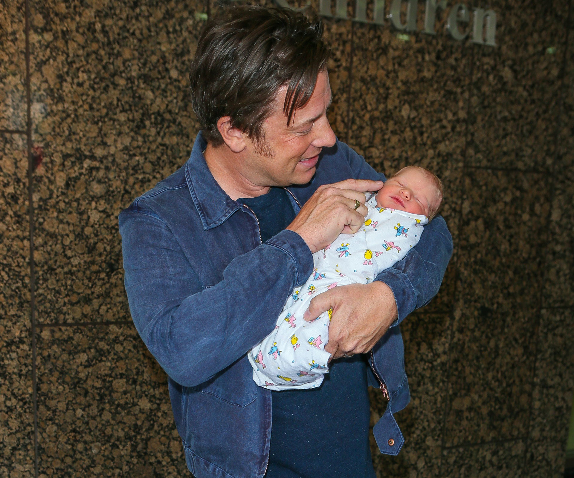 Jamie Oliver’s first daddy and baby day out