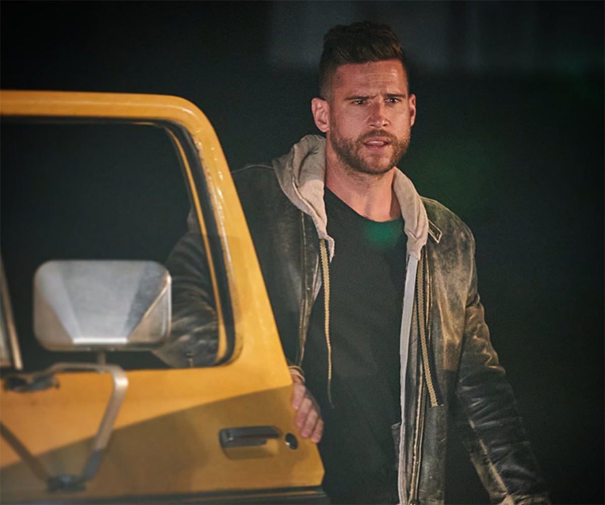 Dan Ewing reveals the special way he surprised his son and weighs in on ...