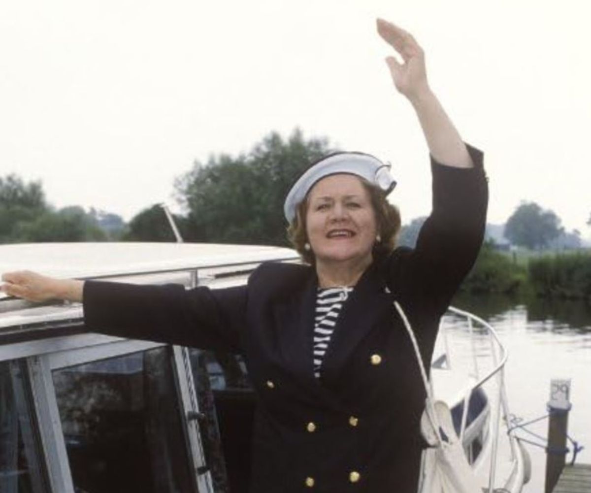 Patricia Routledge biggest fan was Queen Elizabeth II